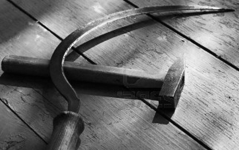 Caballeros† del Temple: El Poder de "una Hoz y un Martillo"