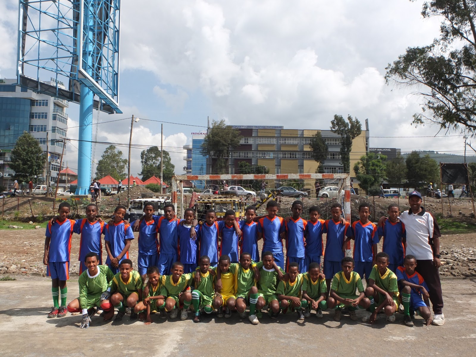 In the middle of somewhere: Ra-ey Soccer