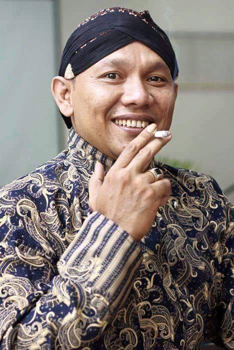 PWKS JOGJA - Penggemar Wayang Ki Seno Nugroho