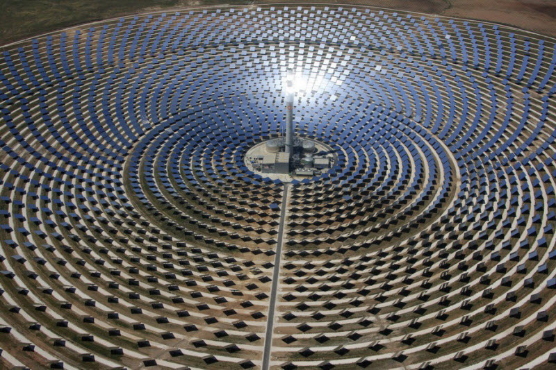 koolpiccs: World First Solar Power Station