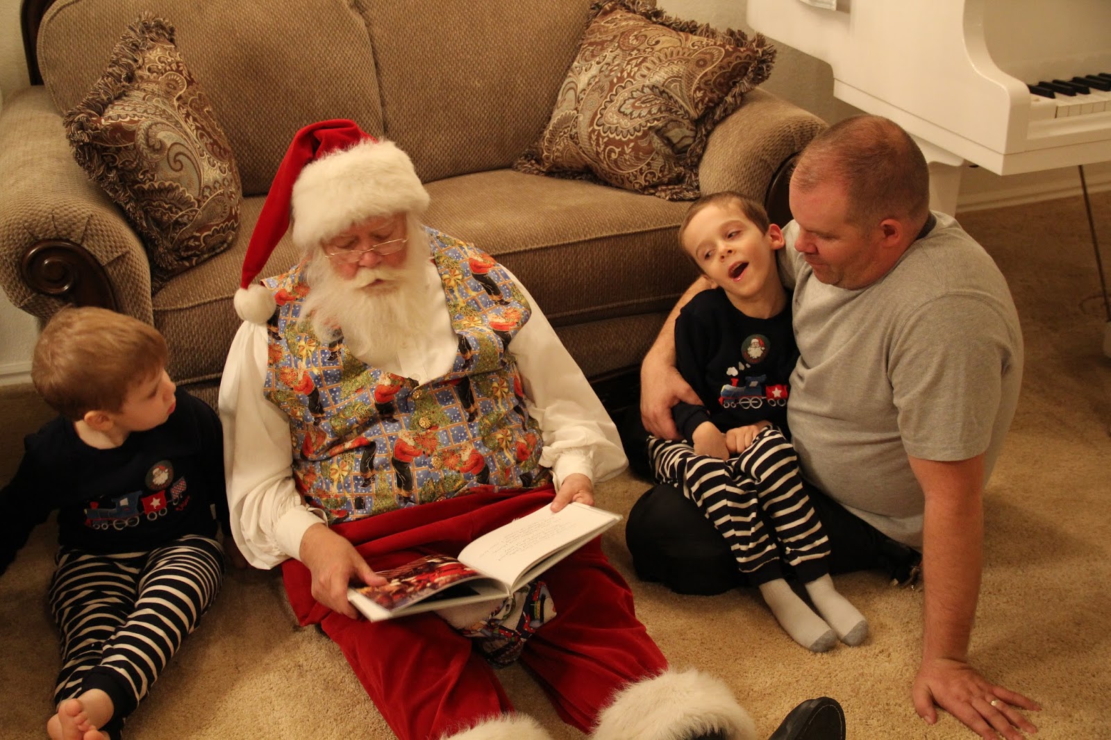 Noah's Miracle : The Love in Santa's Hug