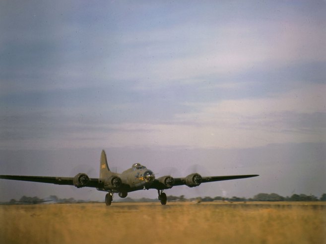 Color Photos of American Bombers and Their Crews in 1942 ~ Vintage Everyday