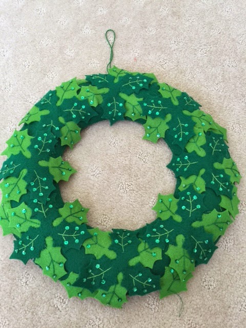 SEW MUCH TO QUILT : CHRISTMAS WREATH