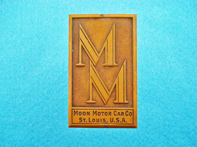 American Auto Emblems: MOON