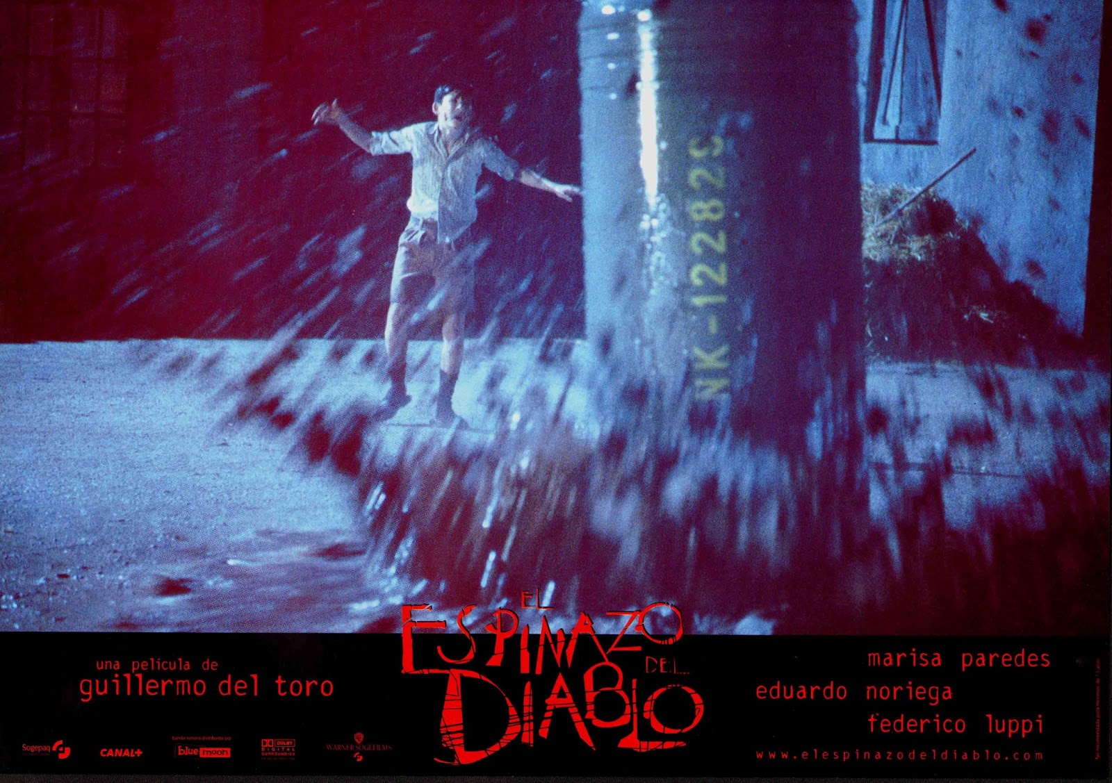 Todo El Terror Del Mundo: El Espinazo Del Diablo (The Devil's Backbone ...