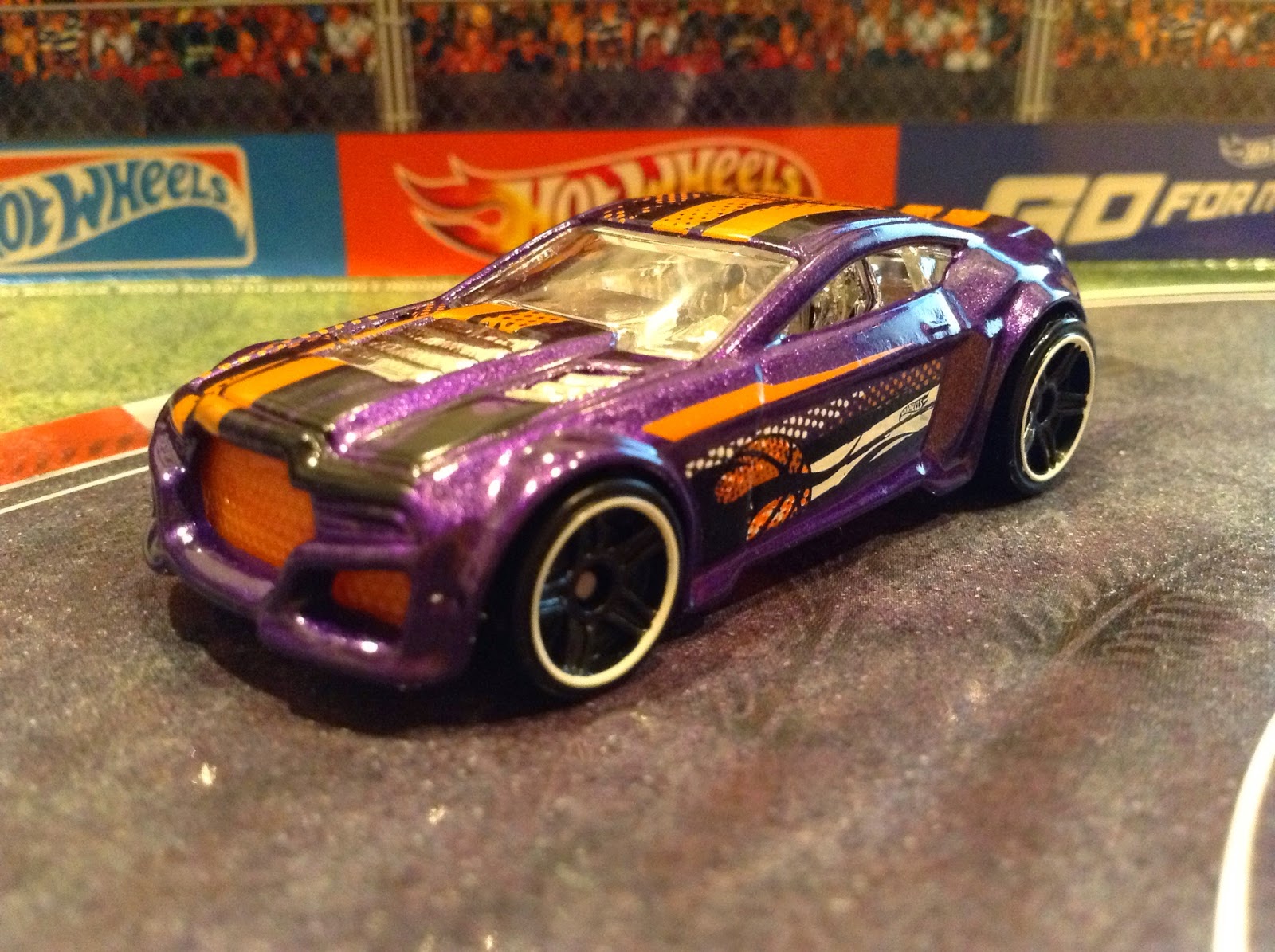 JULIAN'S HOT WHEELS BLOG: '13 Copo Camaro & Torque Twister