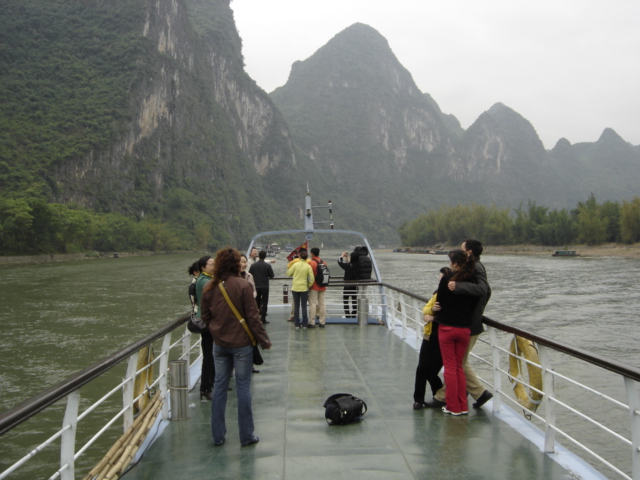 My Graced Journey: Cruising on the Li River & Bamboo rafting in Yangshuo