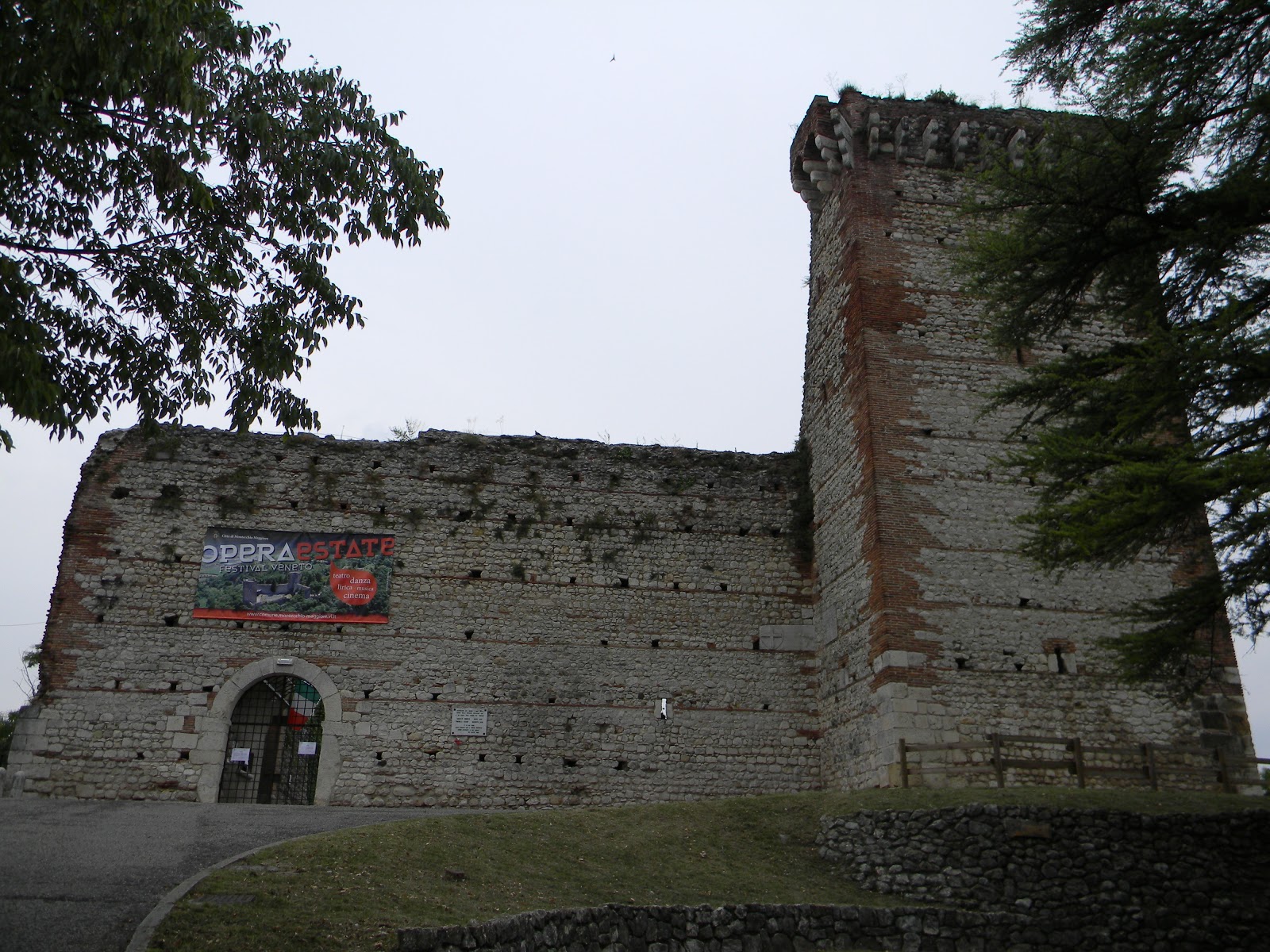 Lisa's Quilt Garden: Romeo & Juliet's Castle's in Monteccio, Italy