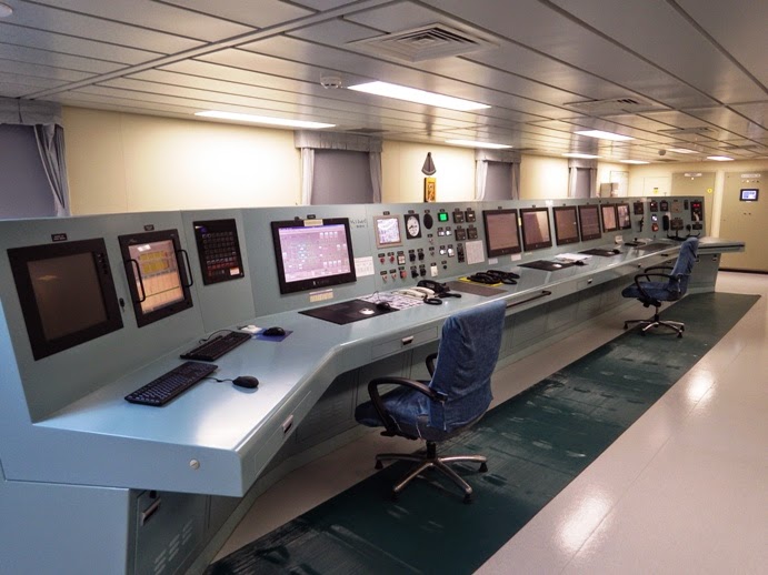 H Οδύσσεια (The Odyssey) - Webb Edition: About the Ship/A Virtual Tour