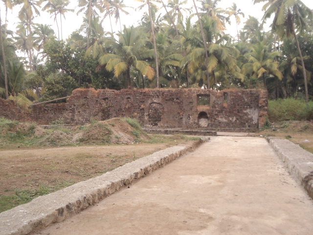 Yash Gaikwad - BHATKANTI: Agarkot fort aka Revdanda cha killa