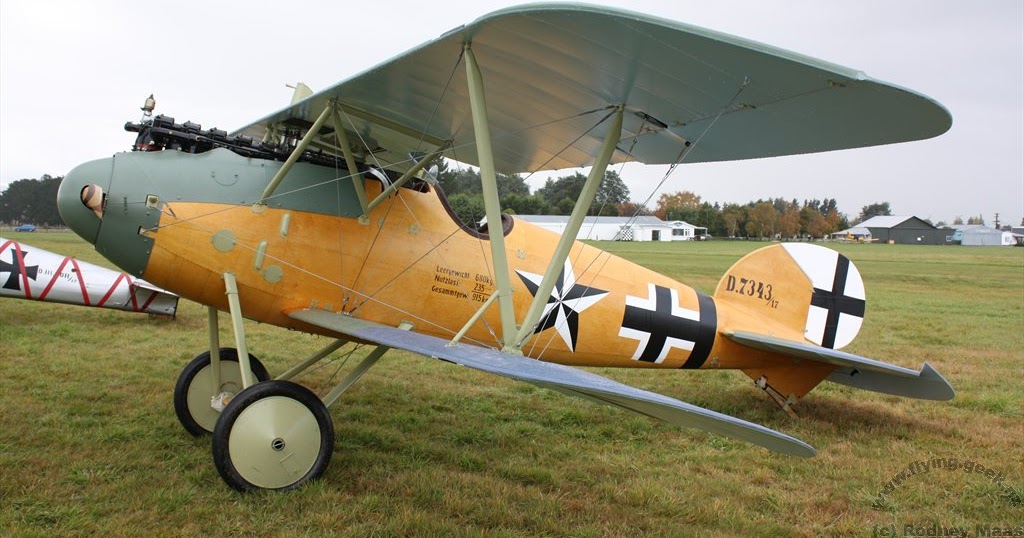 Rodney's Aviation Ramblings: ANZAC WW1 Airshow at Masterton : Albatross DVa