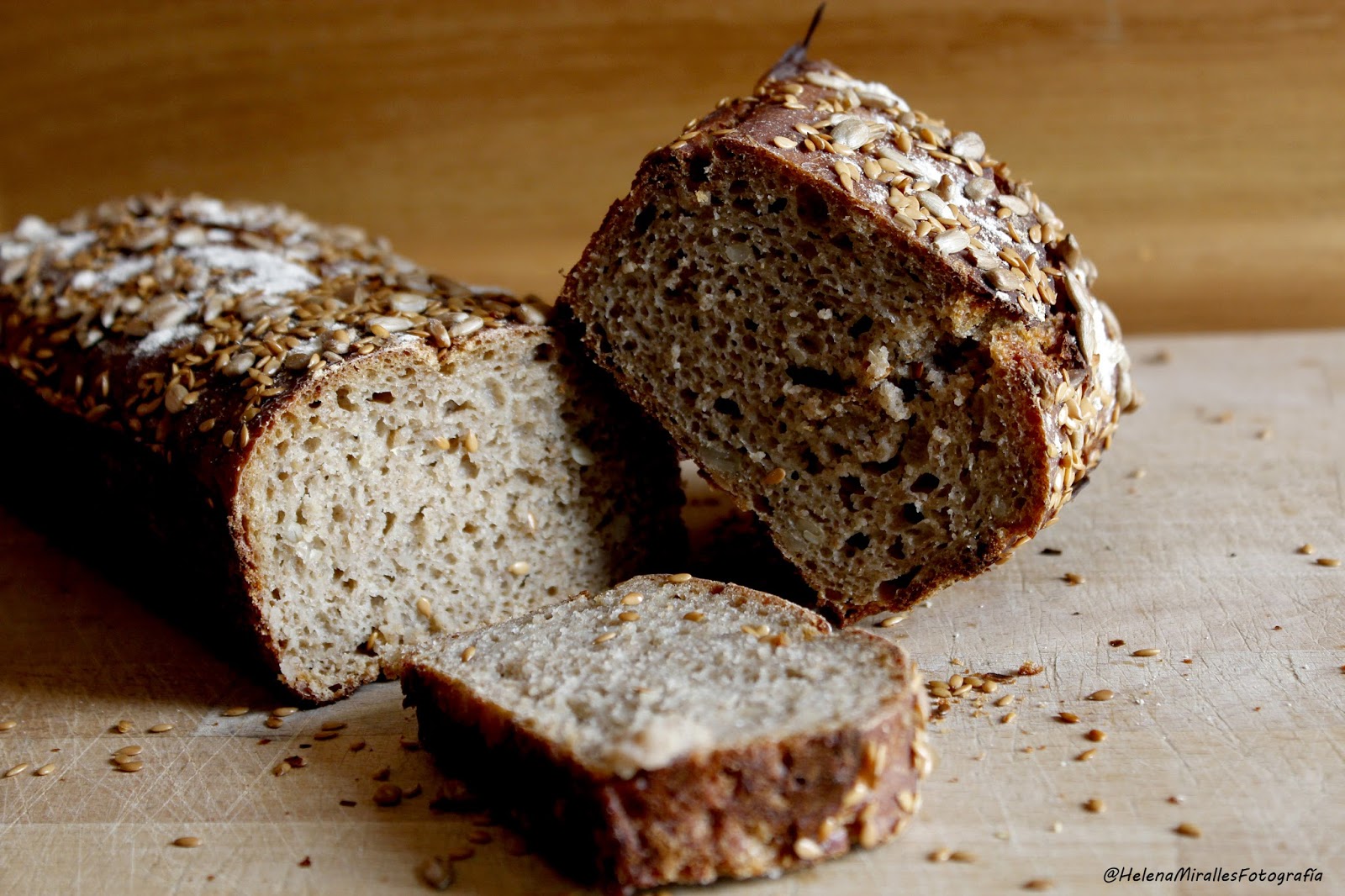 Pan "express" de centeno 100% y masa madre sin amasado