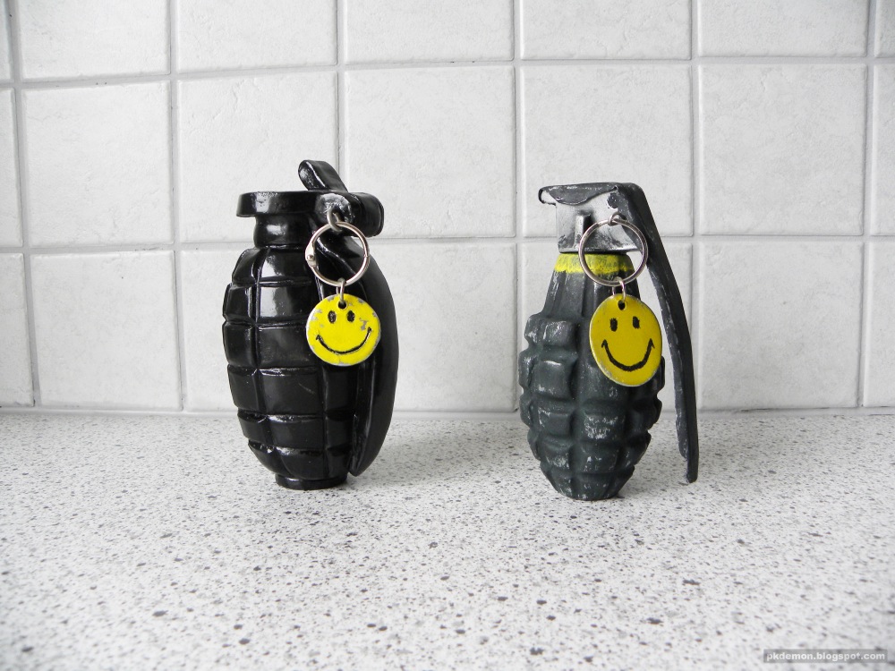 pkDemon Creations: Bad Company Smiley Grenade