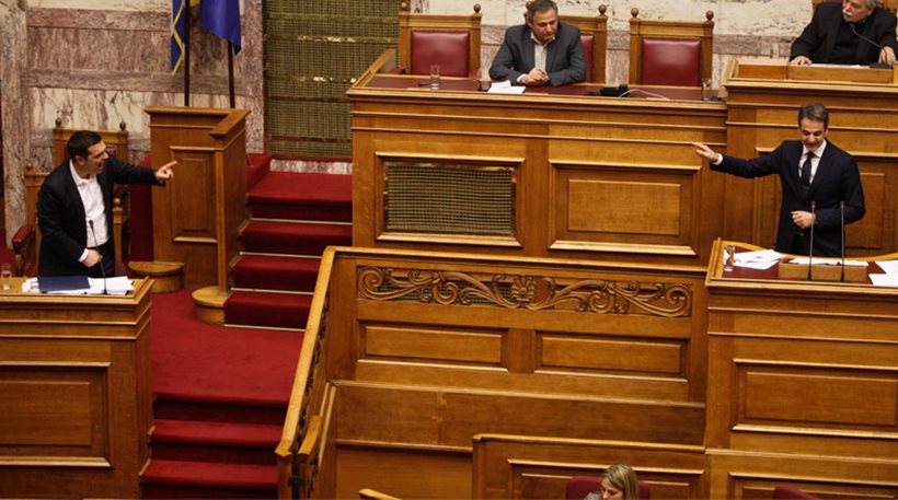 AΝΕΞΑΡΤΗΤΟΣ-ΔΙΠΛΩΜΑΤΙΚΟΣ ΠΑΡΑΤΗΡΗΤΗΣ: ΧΑΜΟΣ ΣΤΗ ΒΟΥΛΗ ΑΝΑΜΕΣΑ ΣΕ ΤΣΙΠΡΑ ...