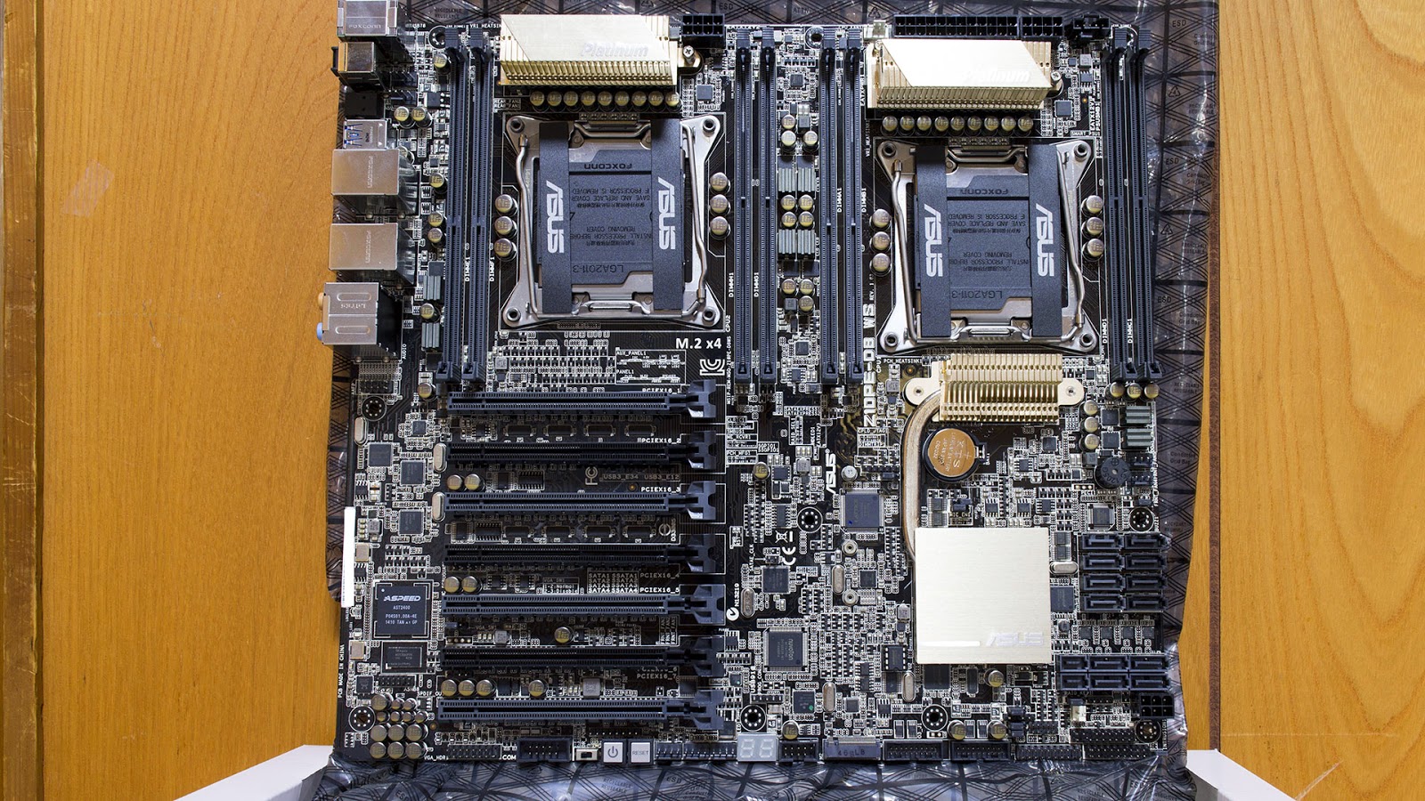 後ろへ向かって前進 Act.2: Haswell-EP Dual Xeonマザーをお迎えしました（不完全編）