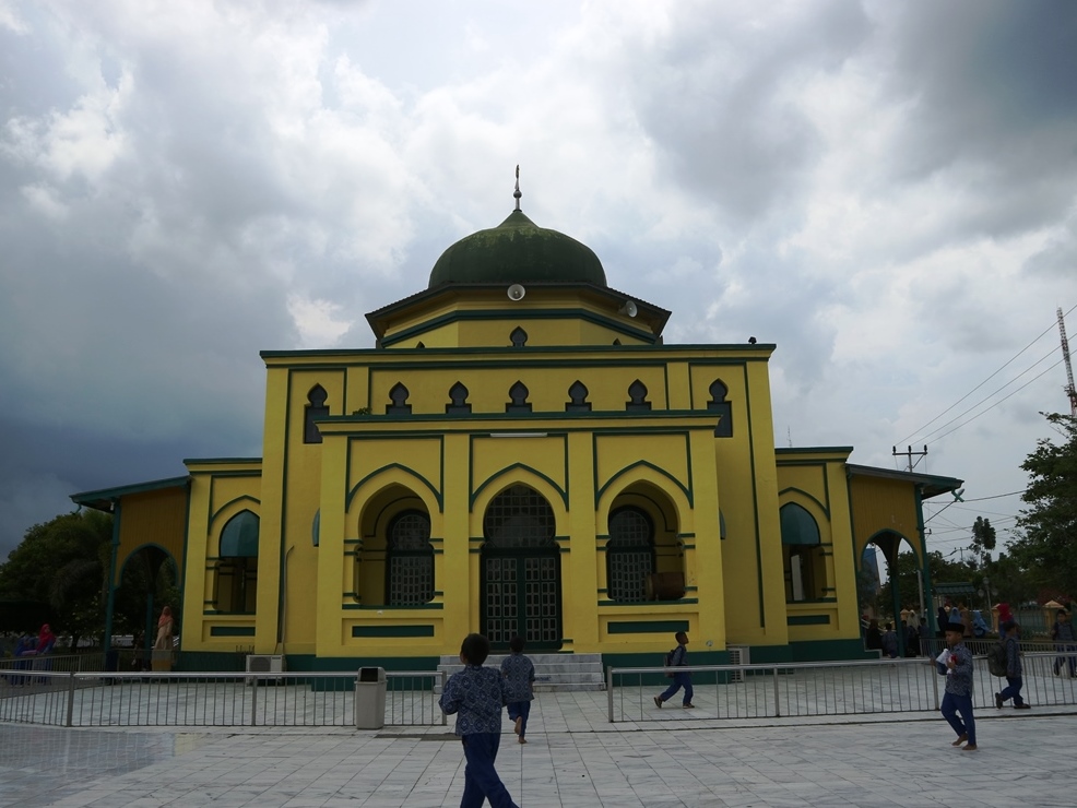 Tiga Kawasan Wisata Alternatif di Sekitar Istana Siak Sri Indrapura (1 ...