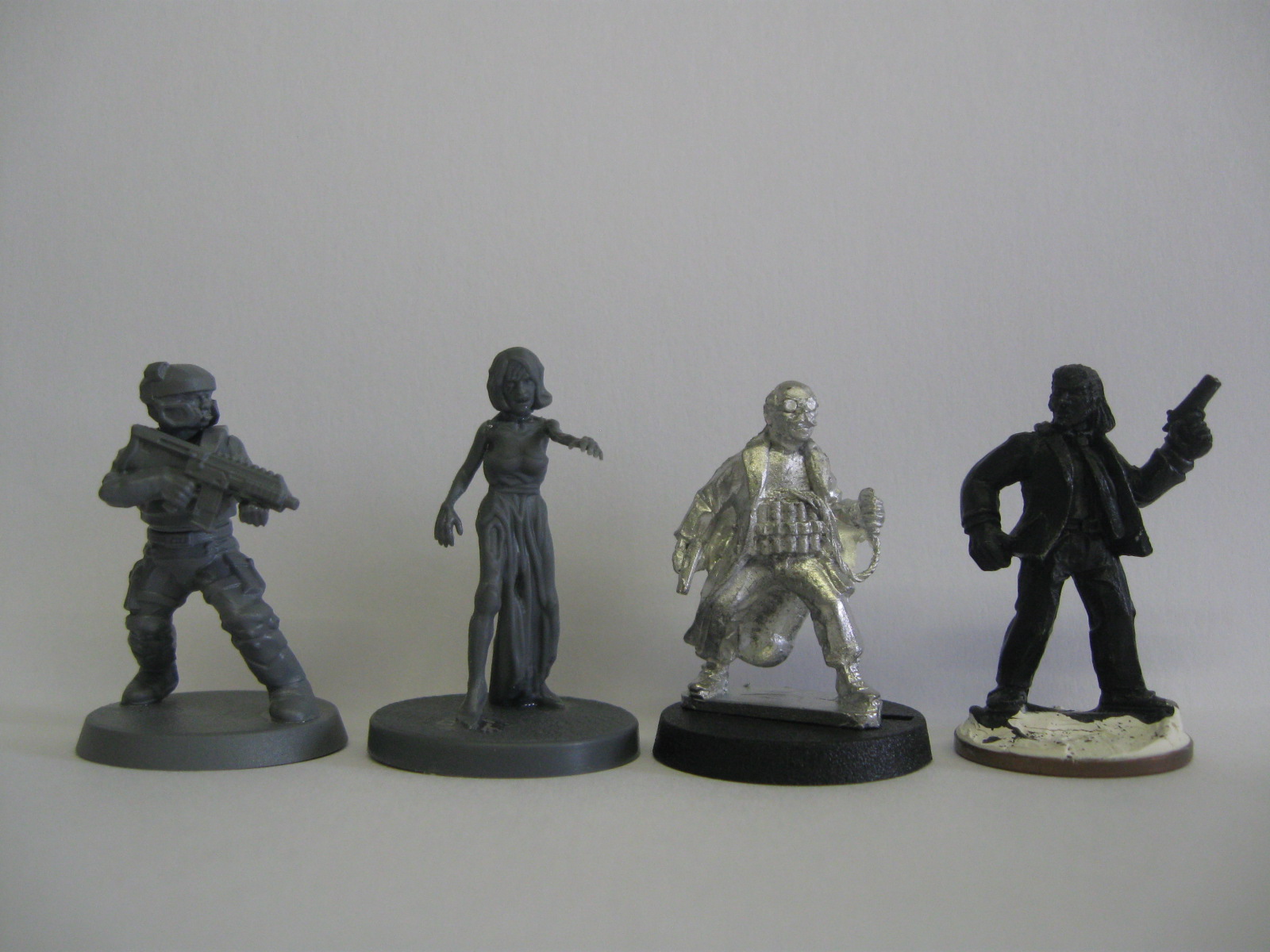 Wargame News and Terrain: Wargames Factory: Zombie Vixens