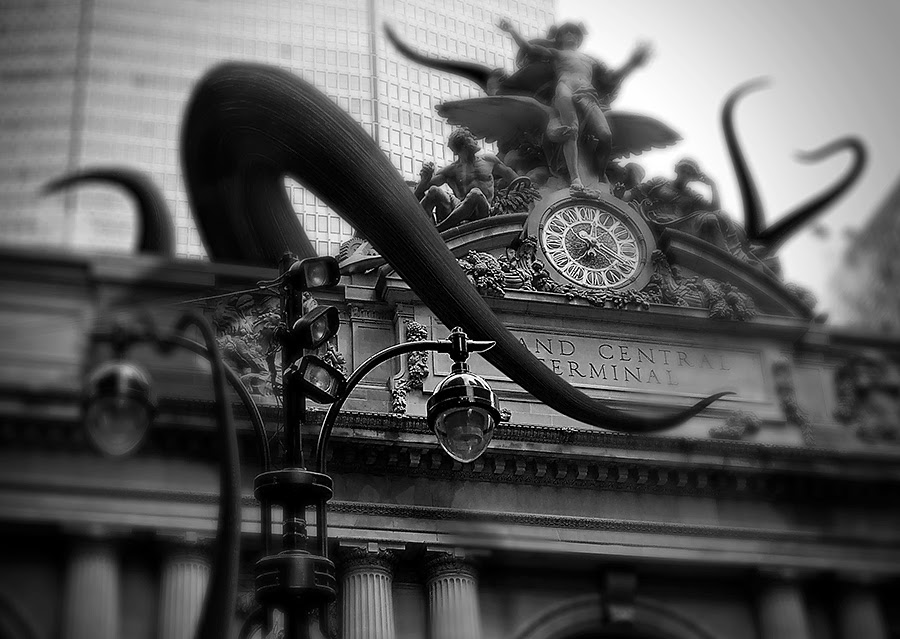 Anthony Hibbert: Cthulhu arruina tus vacaciones | LasMilVidas