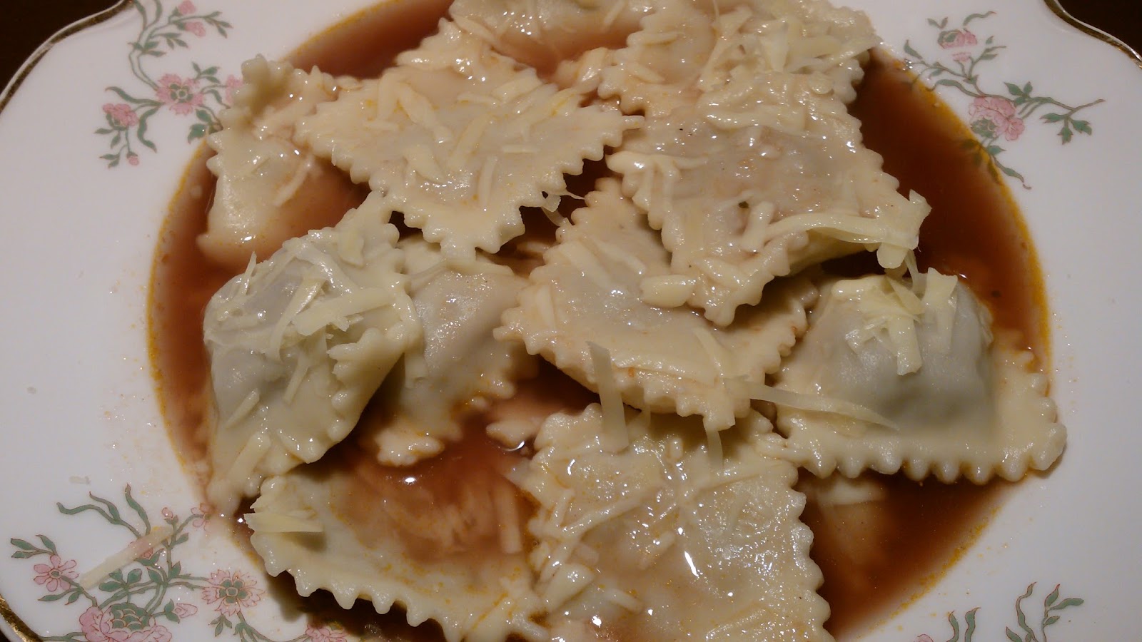 La Cucina de Marcello Cuoco: Ravioli di brasato in brodo