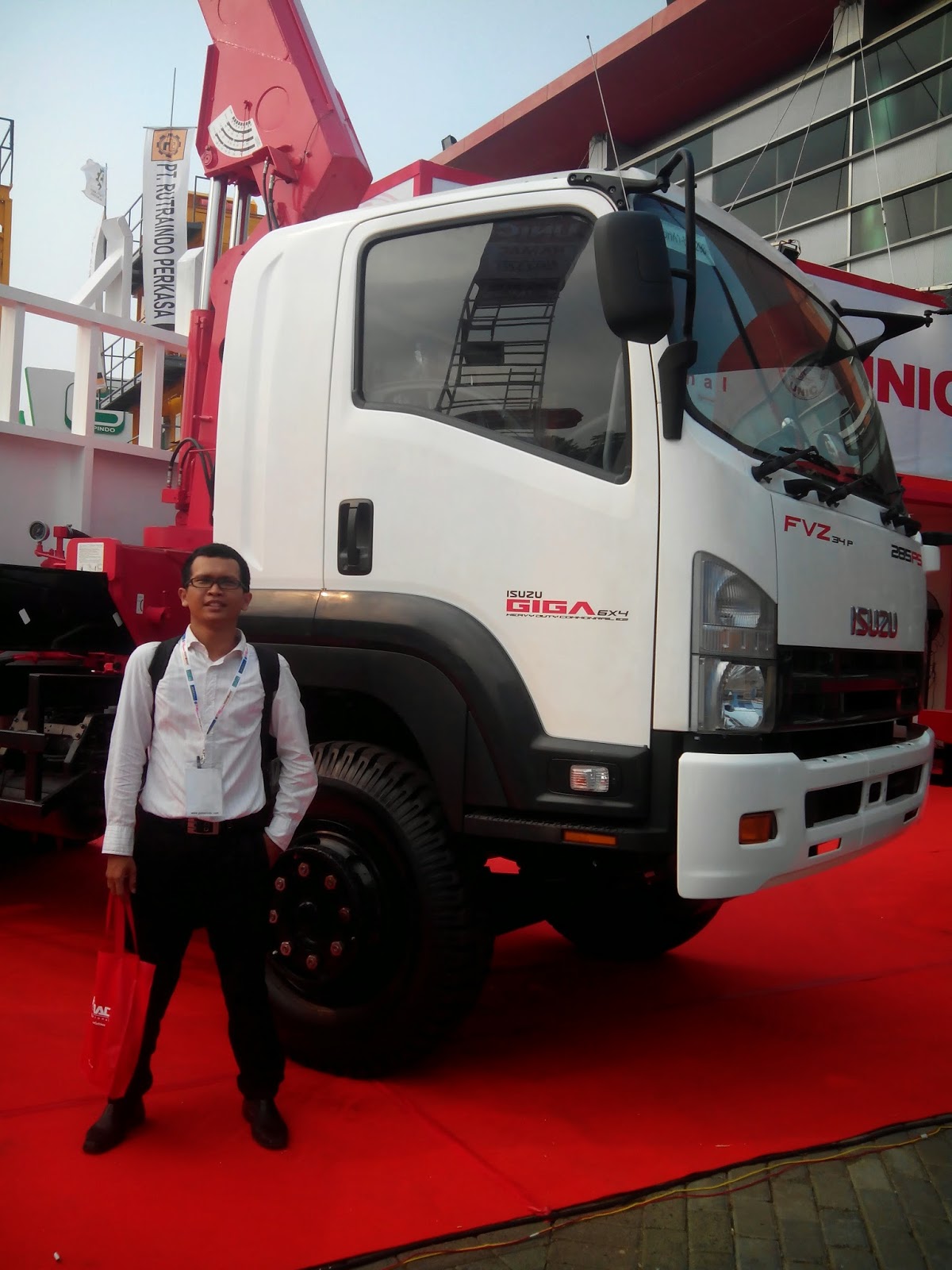 ARMADA AUTO TARA ISUZU KEBON JERUK ~ DEALER ISUZU - DAFTAR HARGA ISUZU BARU