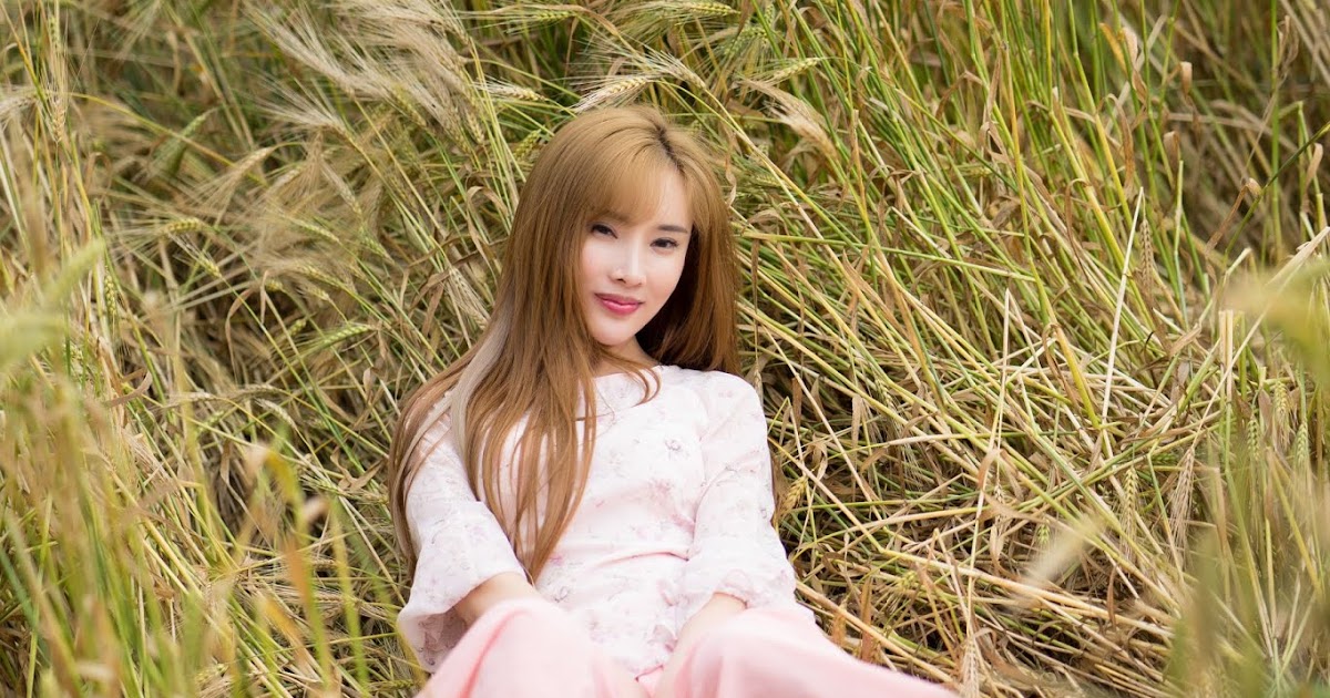 Story Of Asian: Chinese Girl 周妍希 - 土肥圆矮挫穷 TGOD 2016.06.07 (45 Pict)