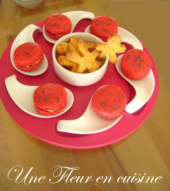 Une Fleur en cuisine: Un apéro original, macarons chèvre frais et ...