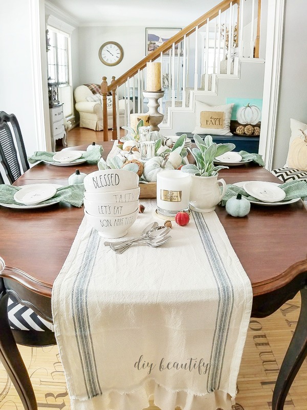 Farmhouse Fall Home Tour - Fall Blog Hop - DIY Beautify - Creating ...