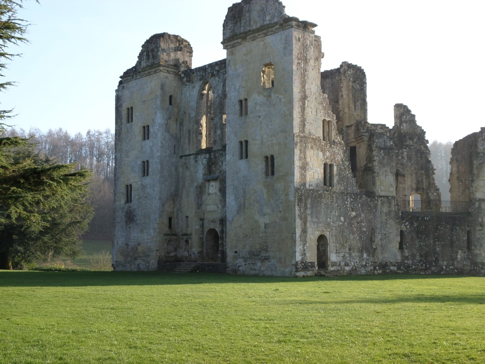 Enjoy your time with beautiful places: British Castles, Palaces ...