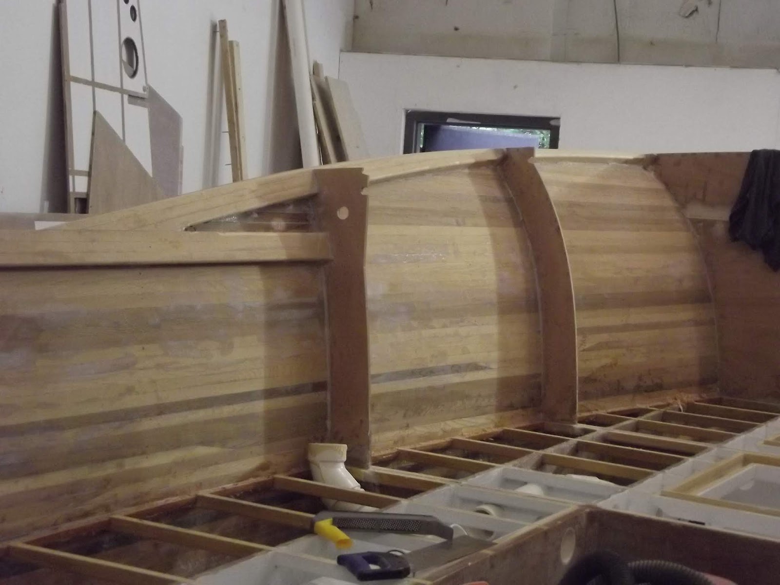 Dudley Dix Yacht Design: Deck & Sheer of 26ft Sportfisherman