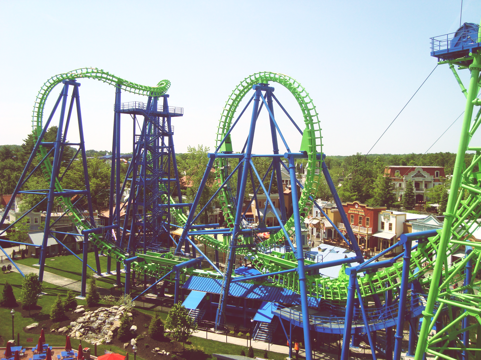 Minuzie: Roller Coasters! - Six Flags New England