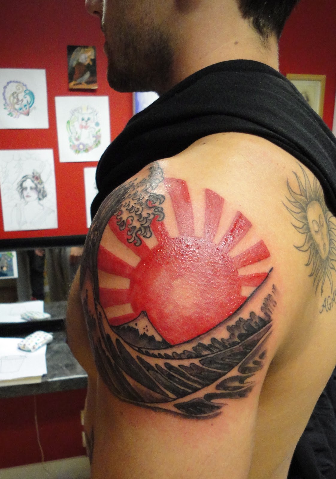 Bella tinta | Tattoos, Rising sun tattoos, Body art tattoos