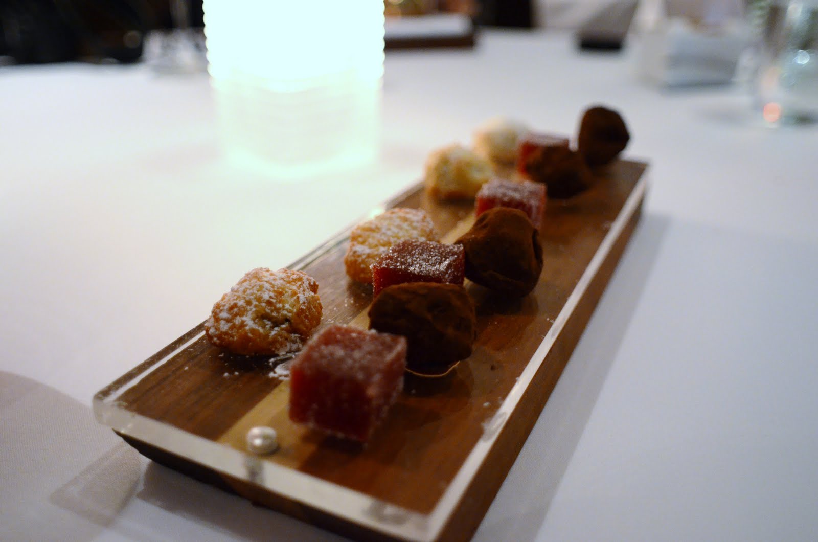 A Mouthful of Fabs: Aria Restaurant