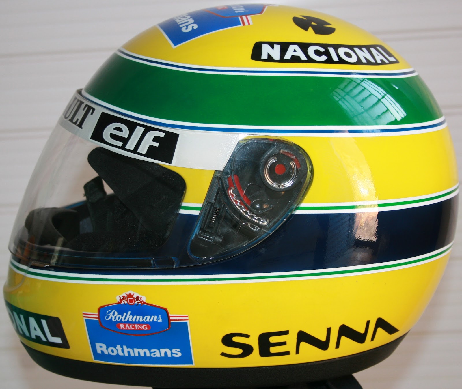 GERSON AEROGRAFIA: CAPACETE PERSONALIZADO AYRTON SENNA