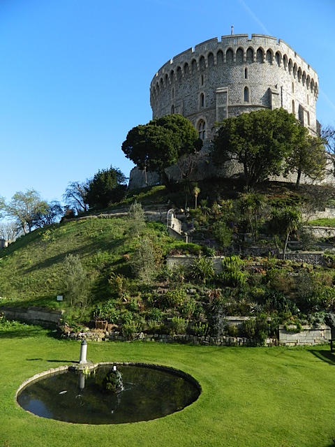 Mordu and Rachel in Providence: Windsor Castle