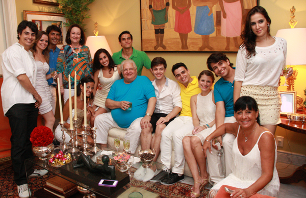 KELLY GUERREIRO BARRA RIO IN FOCUS: Réveillon Carlos e Beth Serpa