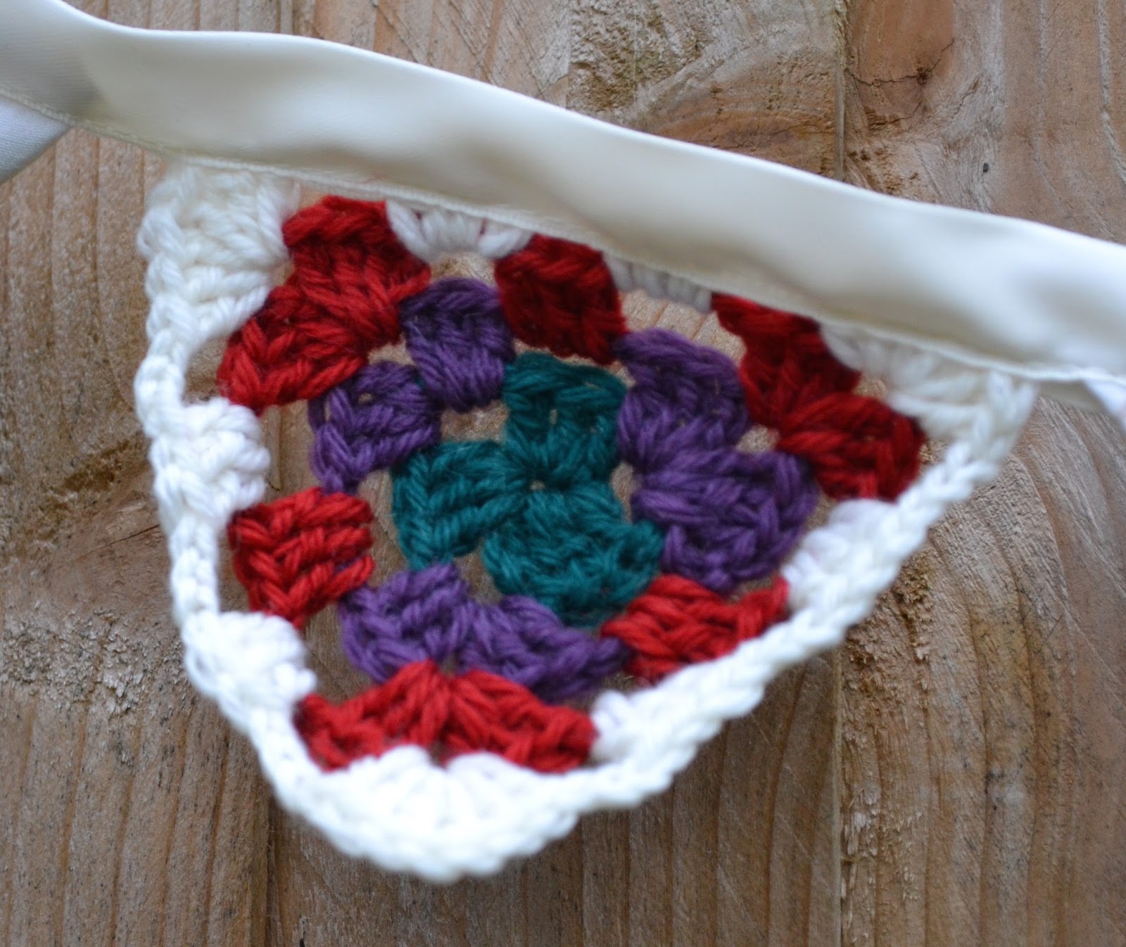 Ginx Craft : Lavender and Crochet Bunting