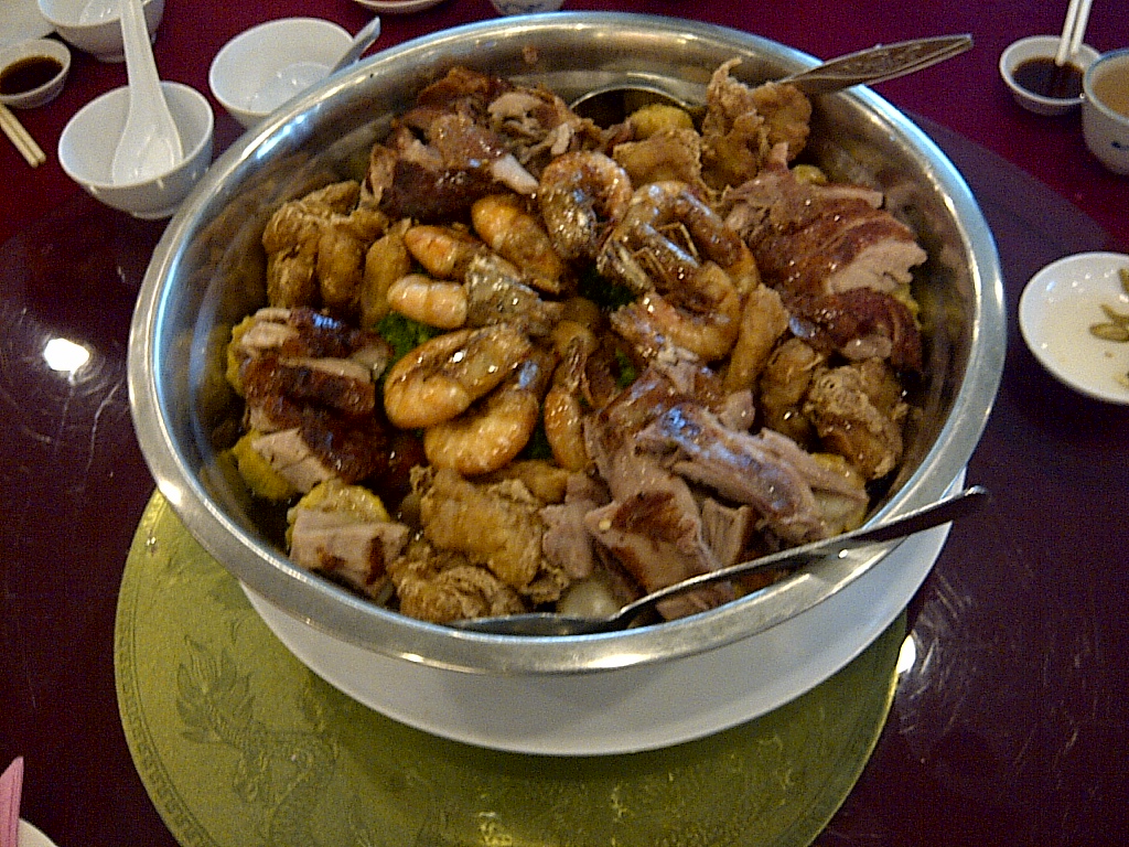 Nutcow the traveller: Treasures in a pot @"Pun Choy" at Ipoh / Places ...