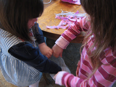 Almost Unschoolers: Nesting Bag Craft