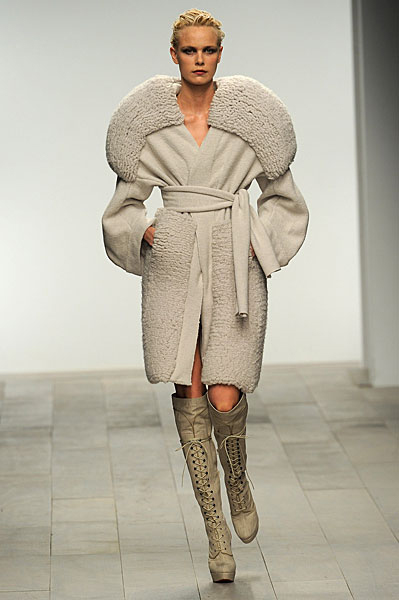 Beads of Babylon: London Fashion Week: Mark Fast A/W 2011