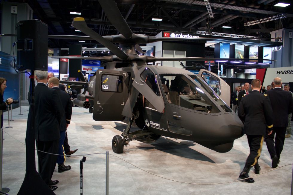 Sikorsky shows off superfast and compact S-97 Raider military ...