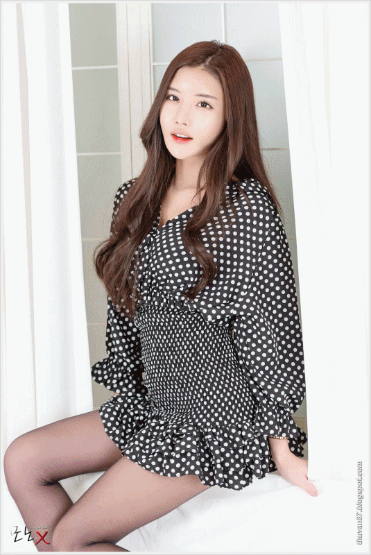 Thu Van: Yeon Ji Eun Racing Model (33)