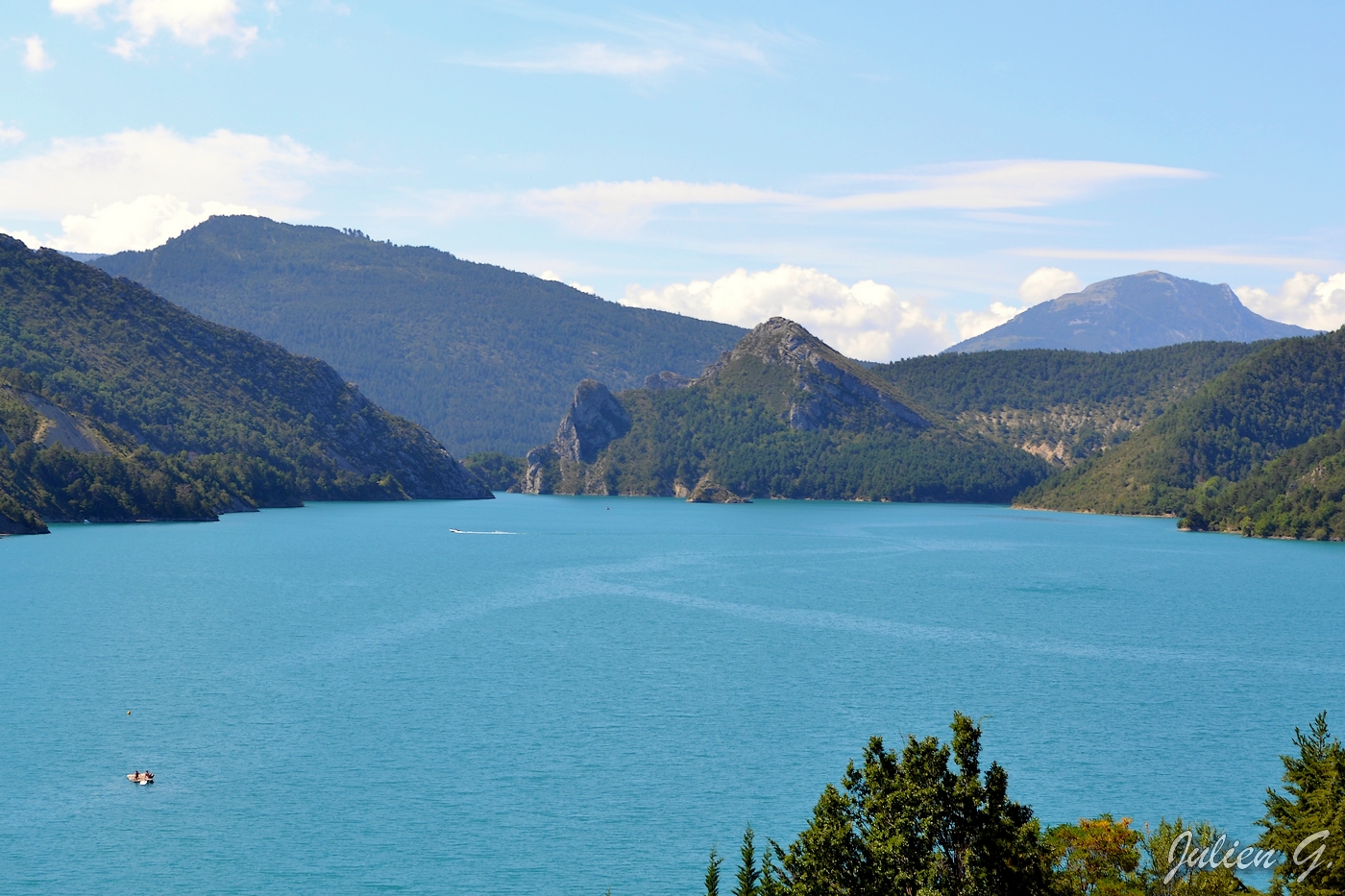 Coins du Monde: FRANCE - PACA - Le lac de Castillon et Saint-Julien-du ...