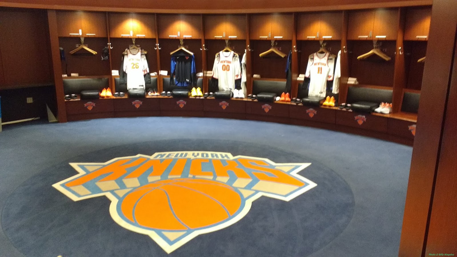 Cardboard History : Madison Square Garden Tour and Times Square