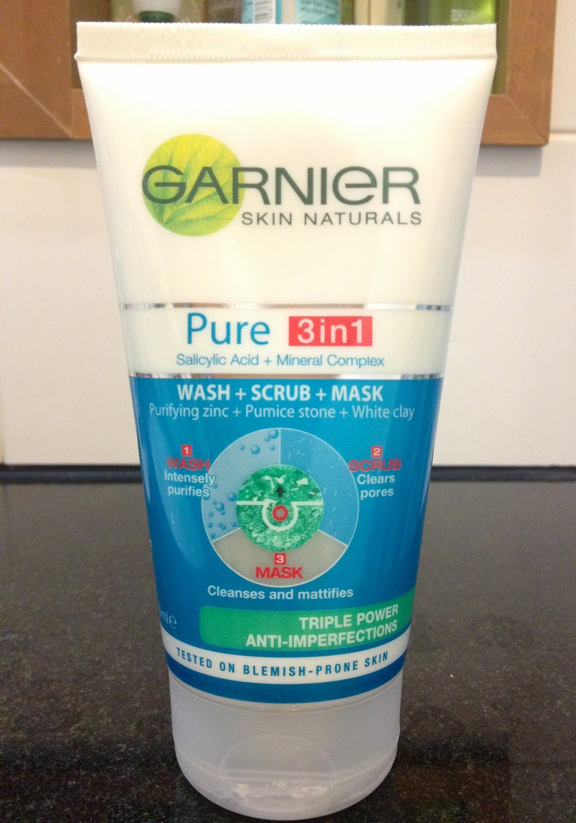 Samantha's Road: Garnier Pure 3-in-1 Face Wash Review