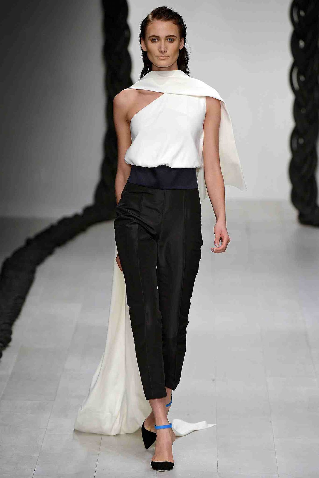 TONI ANNE : London Fashion Week- Osman