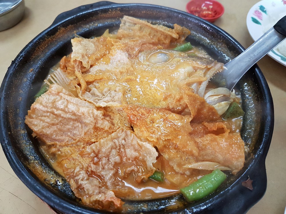 TrueFoodStory: JB Food Hunting 01 - Kam Long Curry Fish Head