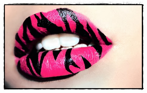 Loose Ponytail : FUnKy LiPs