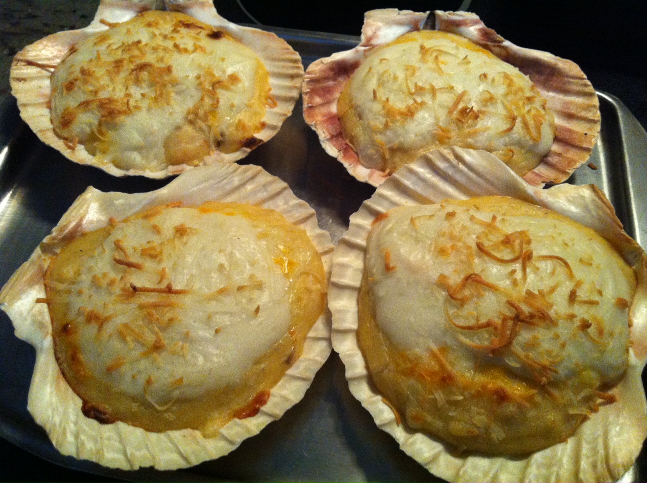 Comer por haber comido: CONCHAS RELLENAS DE PESCADO Y MARISCO