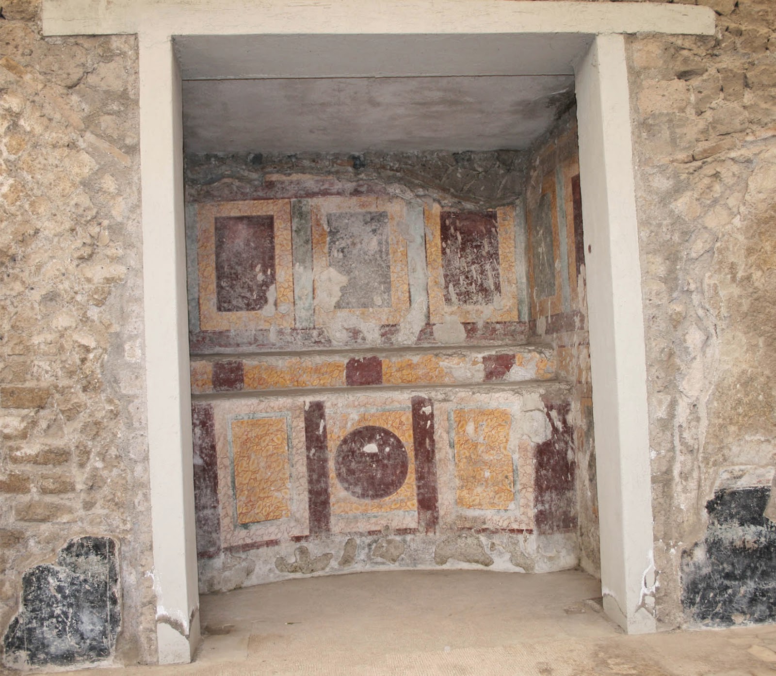 DOMVS ROMANA: Lararium, el culto doméstico de la familia romana