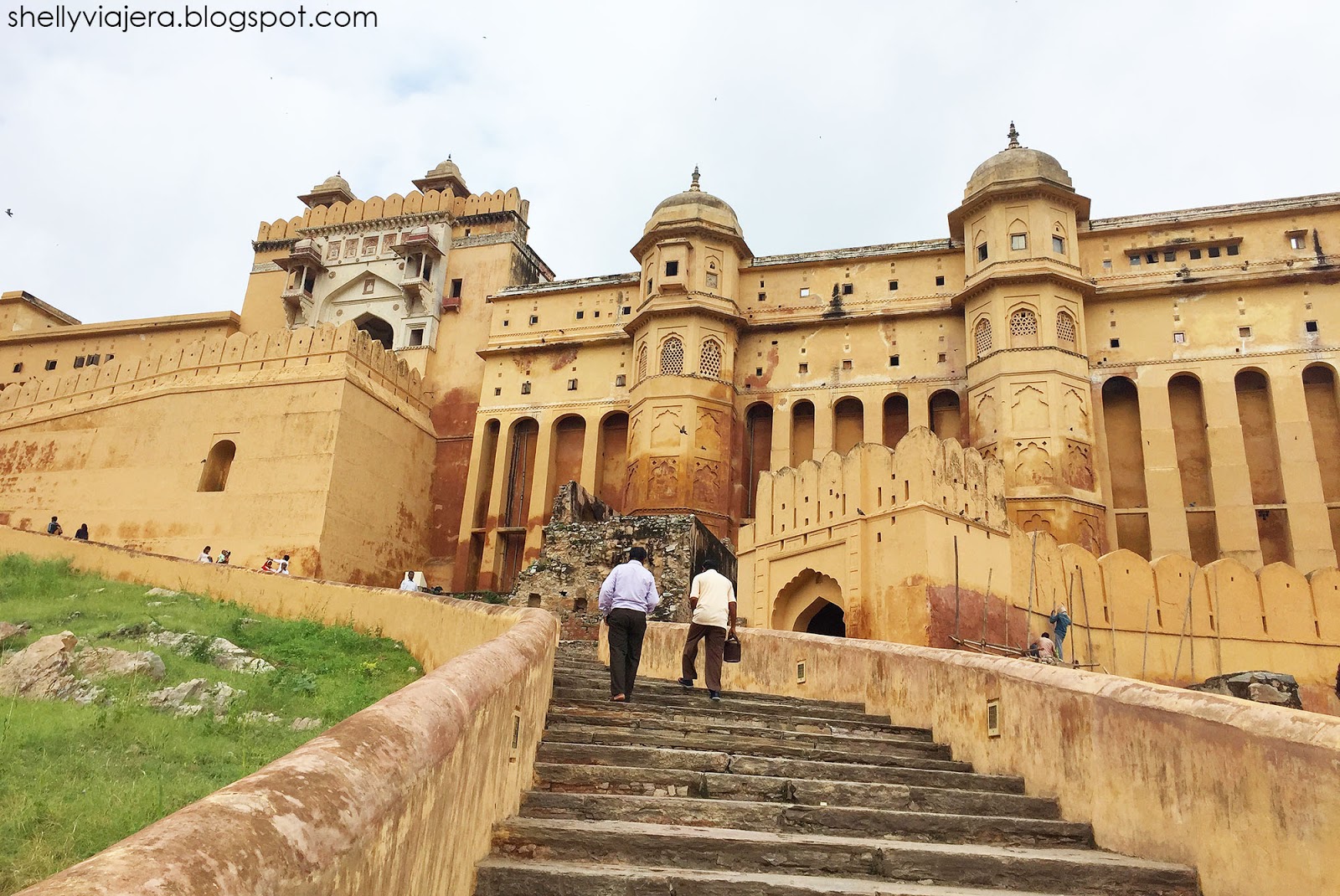 When in India: Amber Fort, Jaipur - Shelly Viajera Travel